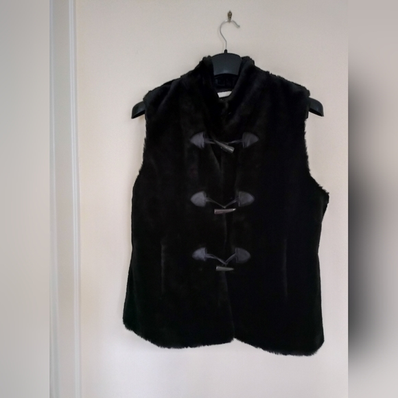Pamela McCoy | Jackets & Coats | Pamela Mc Coy Vest Womens | Poshmark